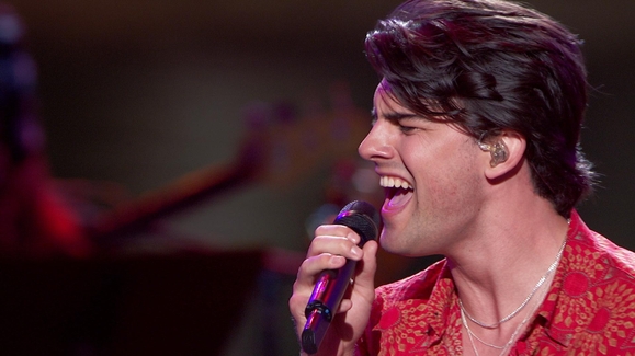 WATCH: Michael Williams' Top 26 Aulani Performance Video | American Idol