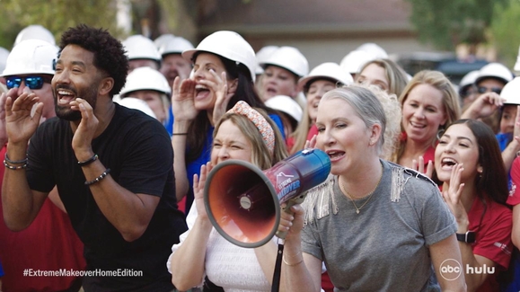 Extreme Makeover: Home Edition: Extras Videos