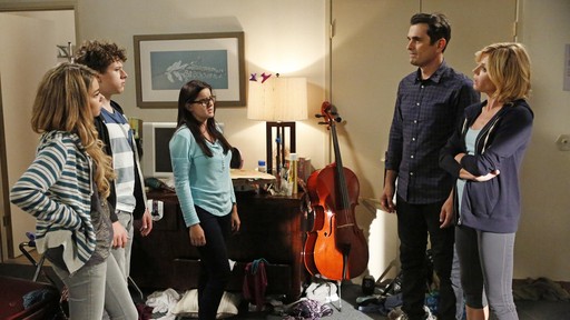 MINI-BINGE: Catch Up on the First Episodes of the Season! | Modern Family